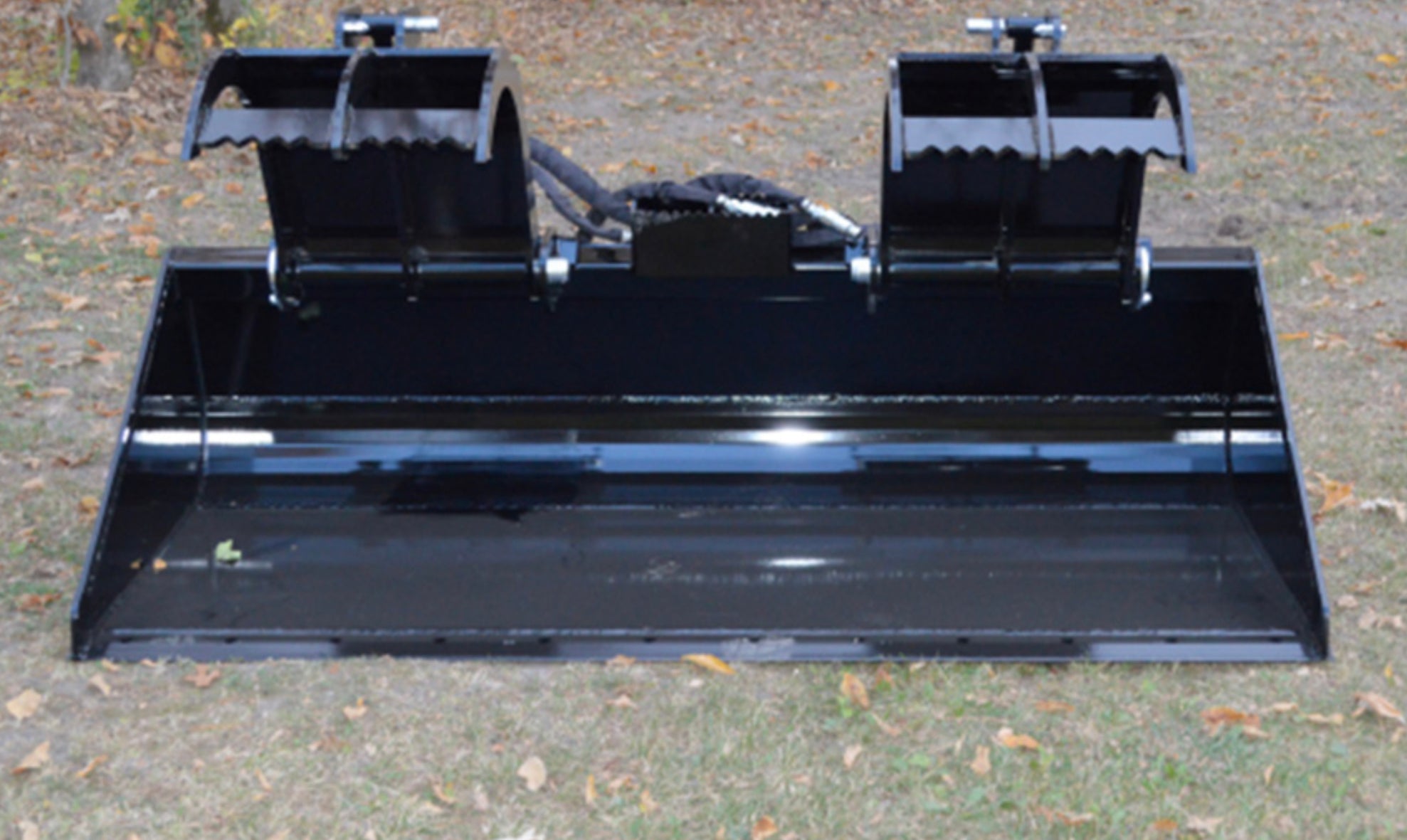 Bigtoolrack Heavy Duty Low Profile Bucket With Grapple